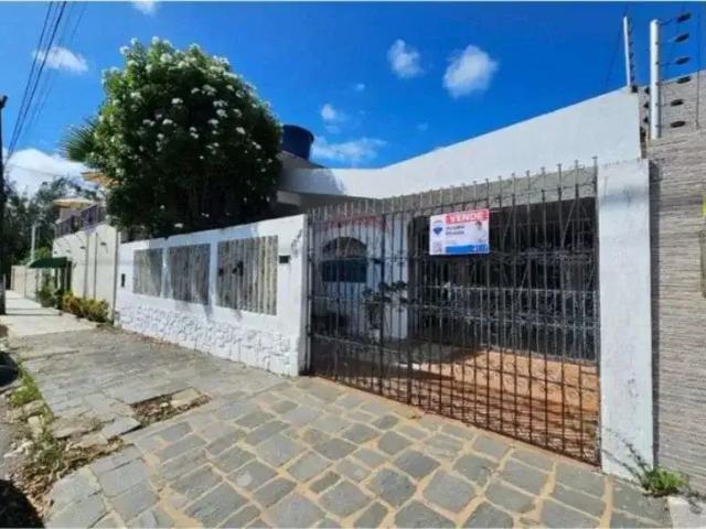 Casa / Sobrado para Venda em Natal/RN Ponta Negra 5 Quartos