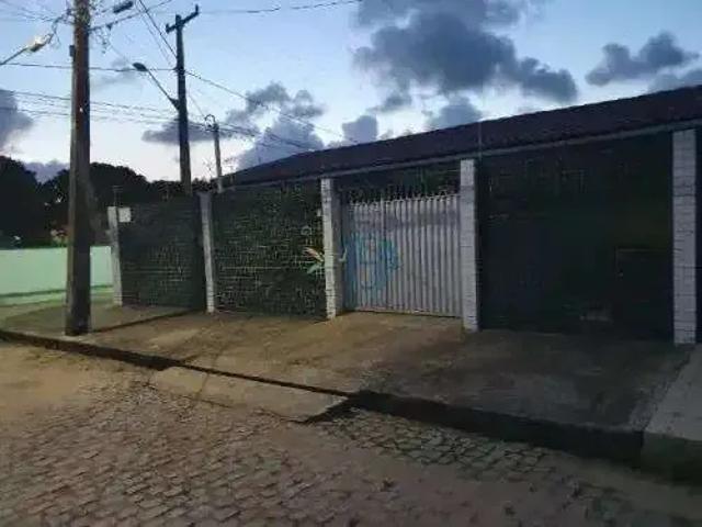 Casa / Sobrado para Venda em Natal/RN Potengi 4 Quartos