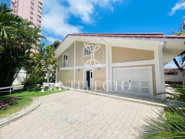 Casa / Sobrado para Venda em Natal/RN Tirol 4 Quartos