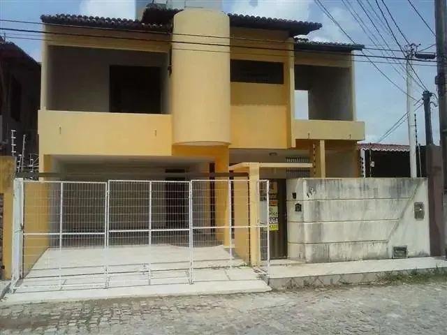 Casa / Sobrado para Venda em Natal/RN Tirol 4 Quartos