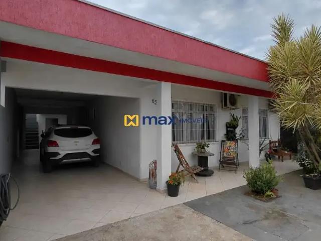 Casa / Sobrado para Venda em Navegantes/SC Centro 3 Quartos