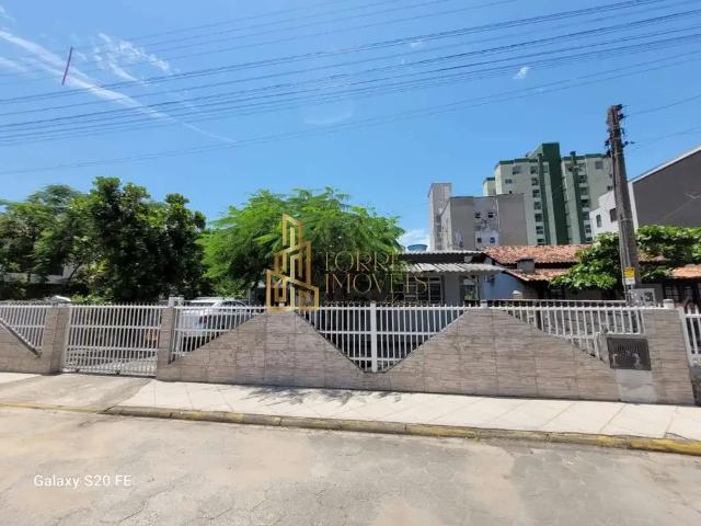 Casa / Sobrado para Venda em Navegantes/SC Centro 2 Quartos