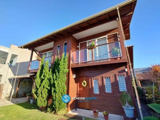 Casa / Sobrado para Venda em Navegantes/SC Centro 3 Quartos