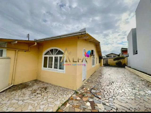 Casa / Sobrado para Venda em Navegantes/SC Centro 3 Quartos