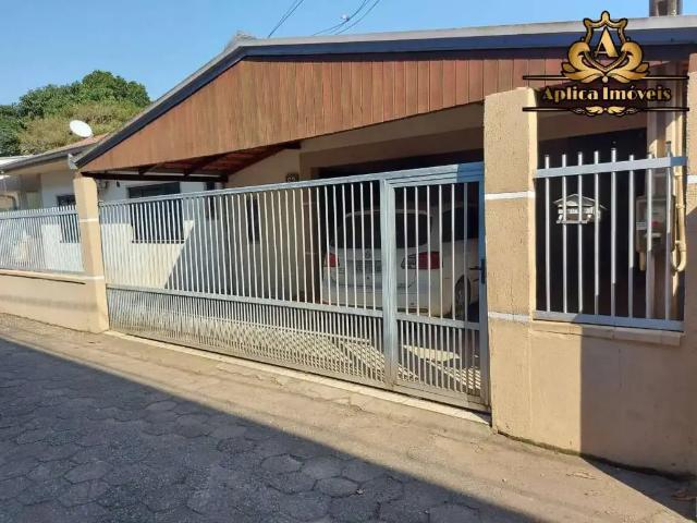 Casa / Sobrado para Venda em Navegantes/SC Centro 3 Quartos