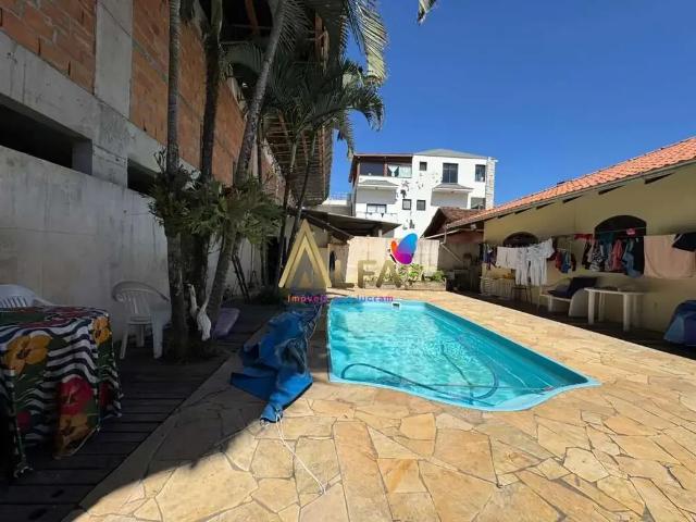 Casa / Sobrado para Venda em Navegantes/SC Centro 3 Quartos