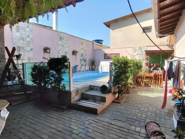 Casa / Sobrado para Venda em Navegantes/SC Centro 4 Quartos