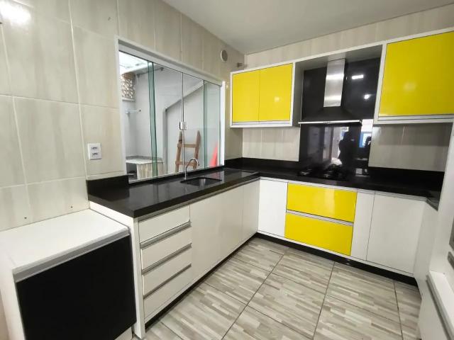 Casa / Sobrado para Venda em Navegantes/SC Centro 4 Quartos