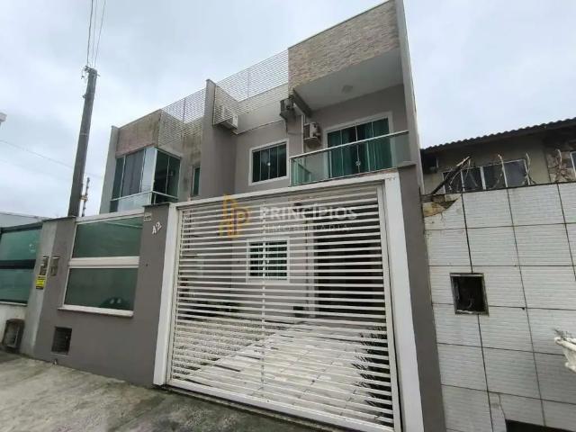 Casa / Sobrado para Venda em Navegantes/SC Centro 4 Quartos