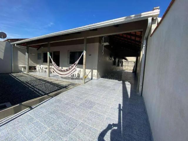 Casa / Sobrado para Venda em Navegantes/SC Centro 4 Quartos