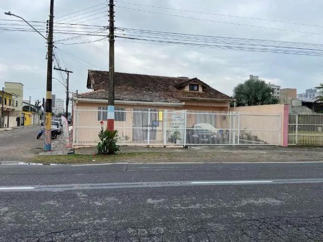 Casa / Sobrado para Venda em Navegantes/SC Centro 5 Quartos