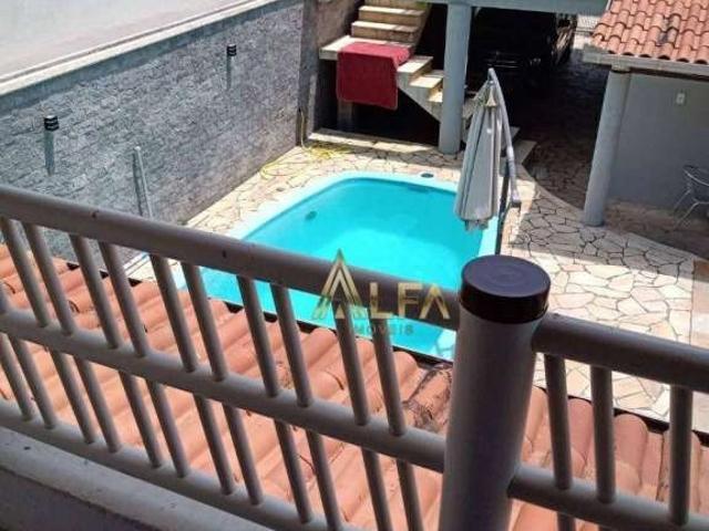 Casa / Sobrado para Venda em Navegantes/SC Centro 5 Quartos