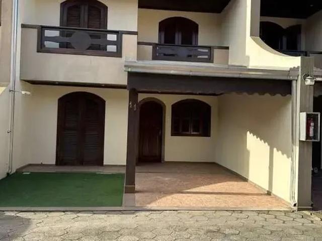 Casa / Sobrado para Venda em Navegantes/SC Centro
