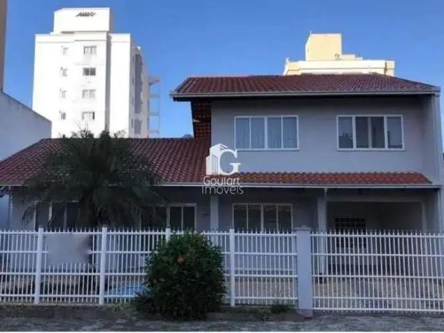 Casa / Sobrado para Venda em Navegantes/SC Gravata 4 Quartos