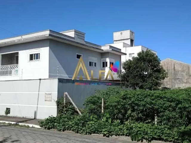 Casa / Sobrado para Venda em Navegantes/SC Gravata 4 Quartos