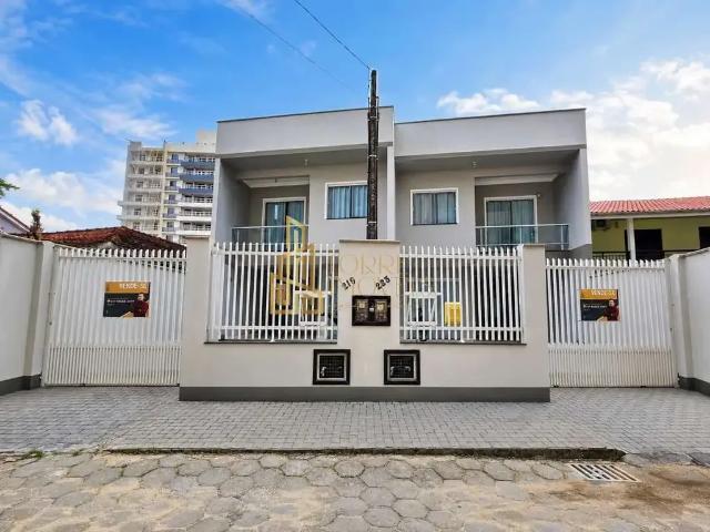 Casa / Sobrado para Venda em Navegantes/SC Gravata 4 Quartos