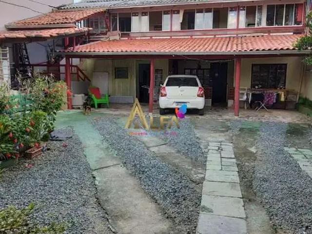 Casa / Sobrado para Venda em Navegantes/SC Gravata 6 Quartos