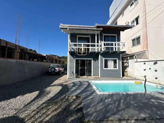 Casa / Sobrado para Venda em Navegantes/SC Gravata 3 Quartos