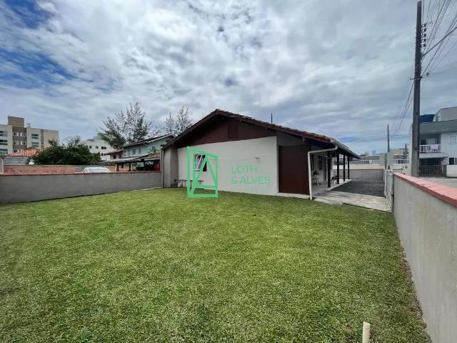 Casa / Sobrado para Venda em Navegantes/SC Gravata 3 Quartos