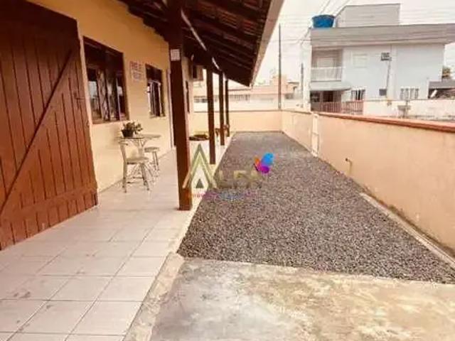 Casa / Sobrado para Venda em Navegantes/SC Gravata 3 Quartos