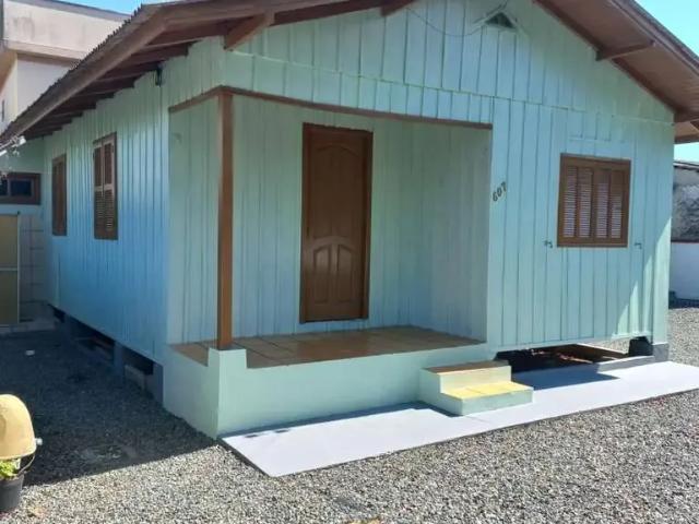 Casa / Sobrado para Venda em Navegantes/SC Gravata 3 Quartos
