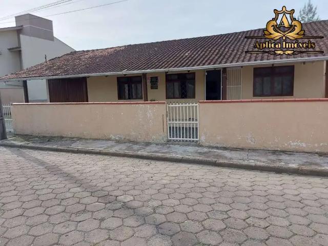 Casa / Sobrado para Venda em Navegantes/SC Gravata 3 Quartos