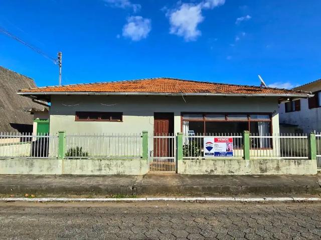 Casa / Sobrado para Venda em Navegantes/SC Meia Praia 4 Quartos