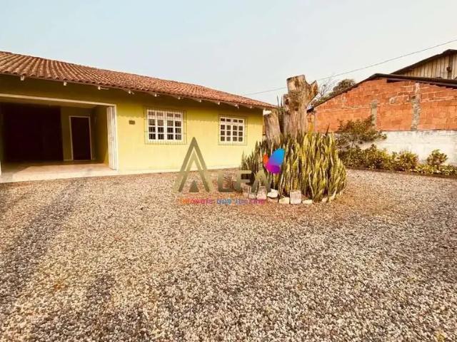 Casa / Sobrado para Venda em Navegantes/SC Meia Praia 4 Quartos