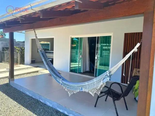 Casa / Sobrado para Venda em Navegantes/SC Meia Praia 4 Quartos