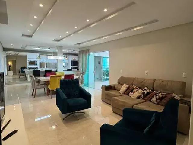 Casa / Sobrado para Venda em Navegantes/SC Meia Praia 4 Quartos