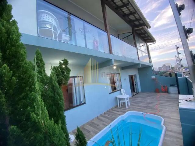 Casa / Sobrado para Venda em Navegantes/SC Meia Praia 5 Quartos