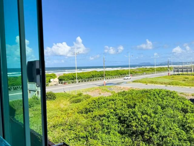 Casa / Sobrado para Venda em Navegantes/SC Meia Praia