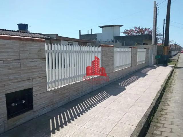 Casa / Sobrado para Venda em Navegantes/SC Meia Praia 3 Quartos