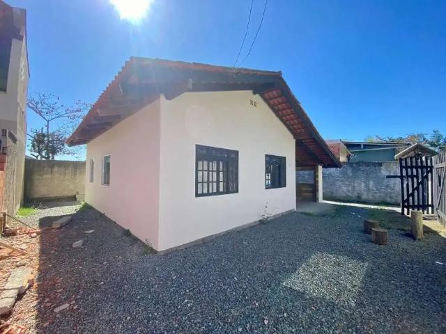 Casa / Sobrado para Venda em Navegantes/SC Meia Praia 3 Quartos