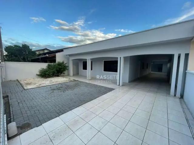 Casa / Sobrado para Venda em Navegantes/SC São Domingos 3 Quartos
