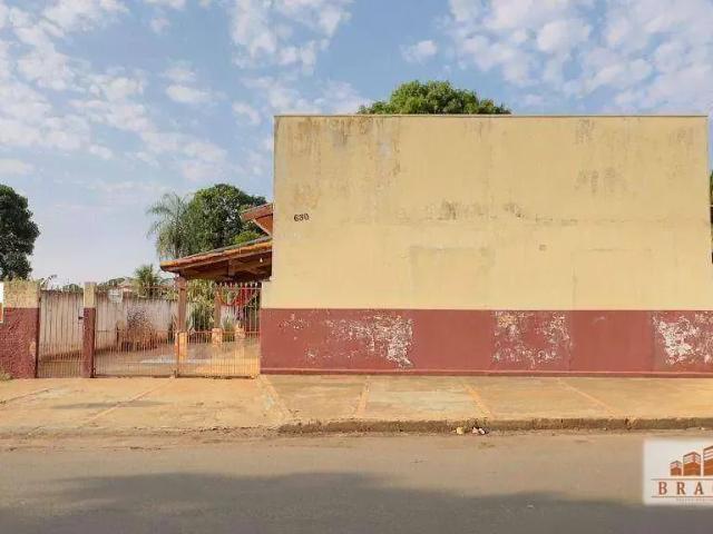 Casa / Sobrado para Venda em Naviraí/MS Centro 4 Quartos