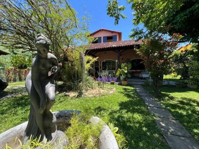 Casa / Sobrado para Venda em Niterói/RJ Cafubá 5 Quartos