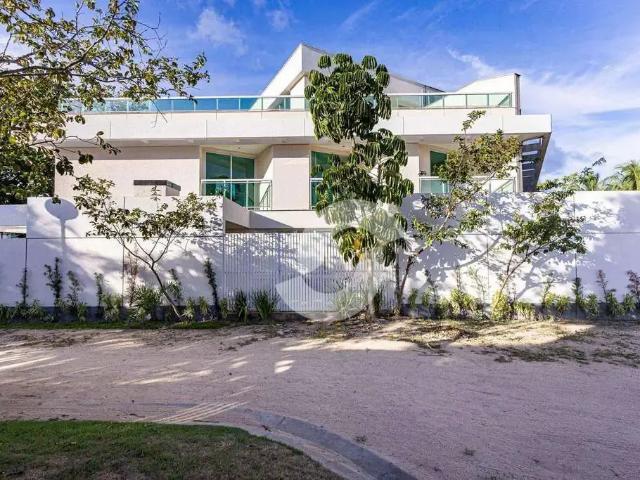 Casa / Sobrado para Venda em Niterói/RJ Camboinhas 4 Quartos