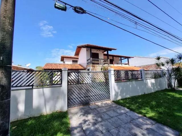 Casa / Sobrado para Venda em Niterói/RJ Camboinhas 4 Quartos
