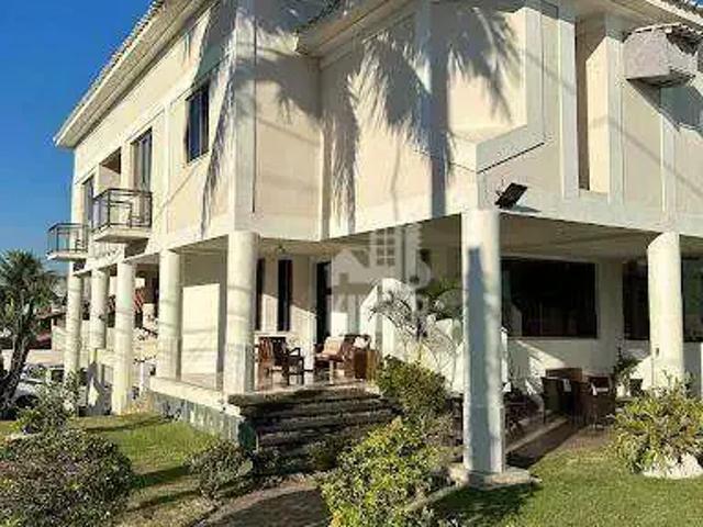 Casa / Sobrado para Venda em Niterói/RJ Camboinhas 4 Quartos