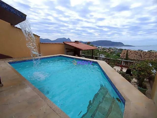 Casa / Sobrado para Venda em Niterói/RJ Camboinhas 4 Quartos