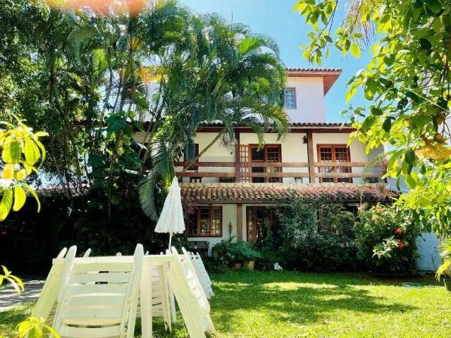 Casa / Sobrado para Venda em Niterói/RJ Camboinhas 5 Quartos