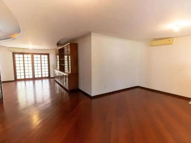 Casa / Sobrado para Venda em Niterói/RJ Camboinhas 5 Quartos