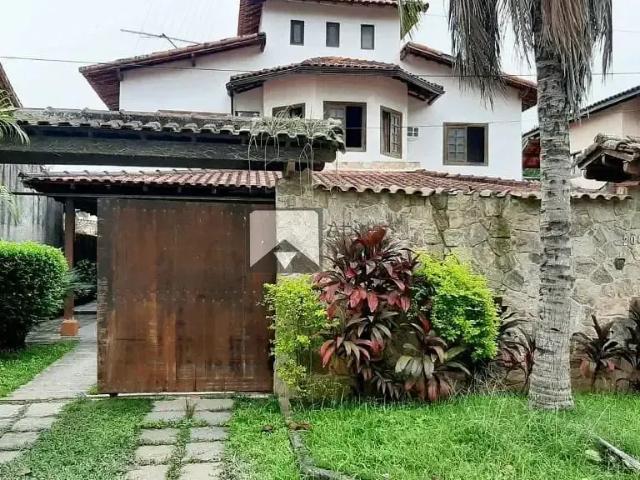 Casa / Sobrado para Venda em Niterói/RJ Camboinhas 5 Quartos