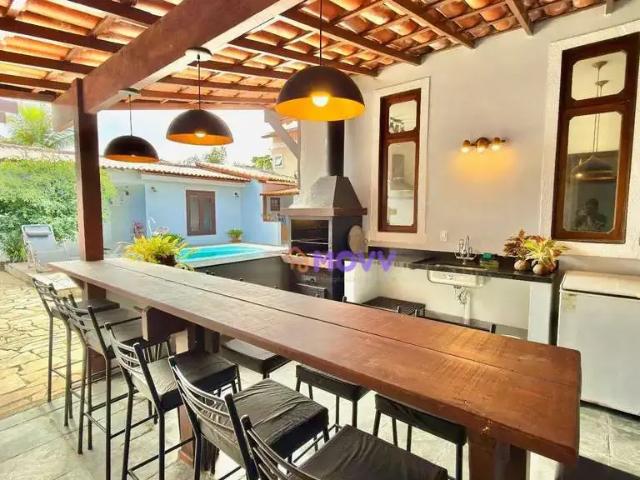 Casa / Sobrado para Venda em Niterói/RJ Camboinhas 6 Quartos