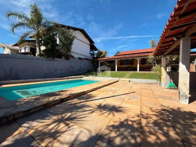 Casa / Sobrado para Venda em Niterói/RJ Camboinhas 3 Quartos