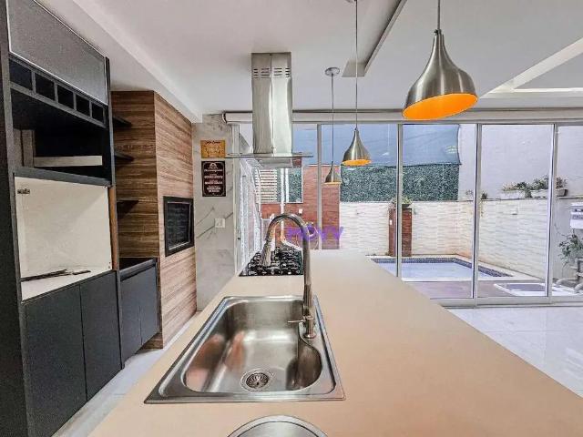 Casa / Sobrado para Venda em Niterói/RJ Camboinhas 3 Quartos