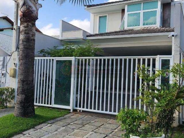 Casa / Sobrado para Venda em Niterói/RJ Camboinhas 3 Quartos