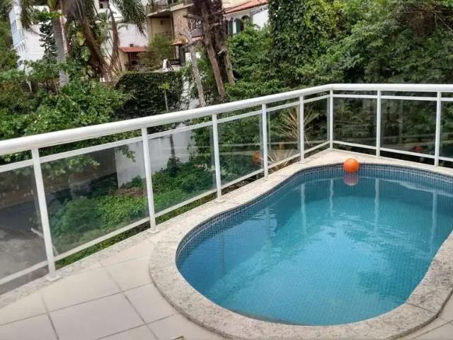 Casa / Sobrado para Venda em Niterói/RJ Camboinhas 3 Quartos