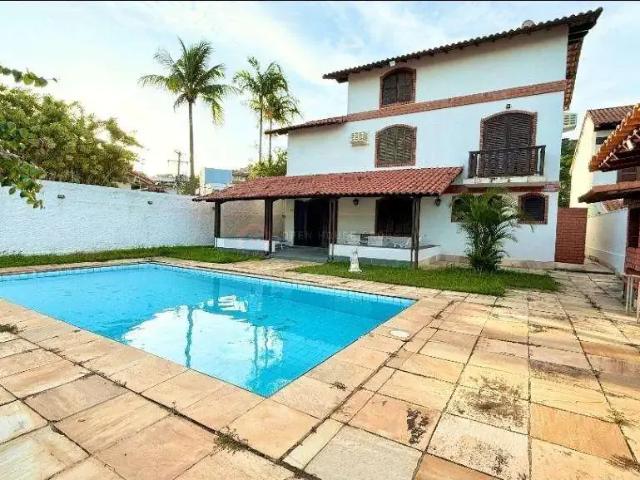 Casa / Sobrado para Venda em Niterói/RJ Camboinhas 3 Quartos